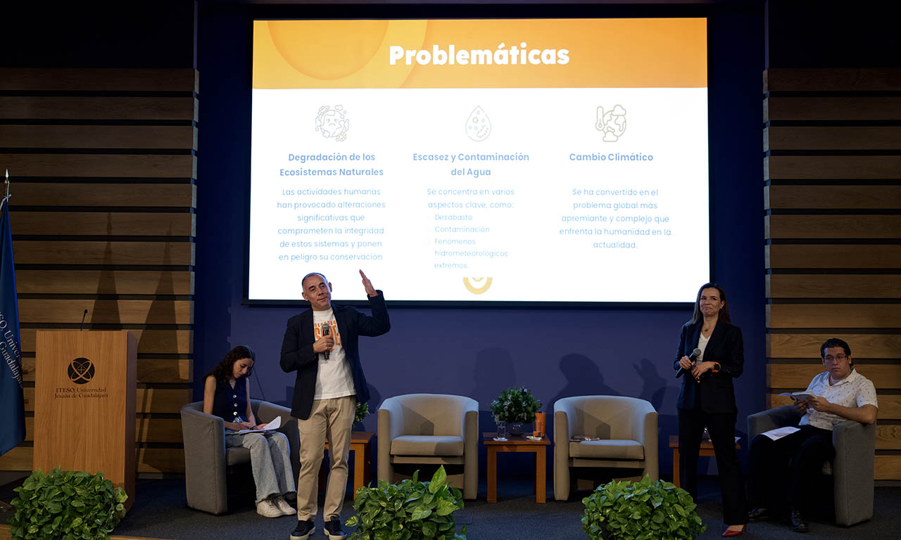 Mirza Flores y Alberto Esquer, con la mira en el Senado